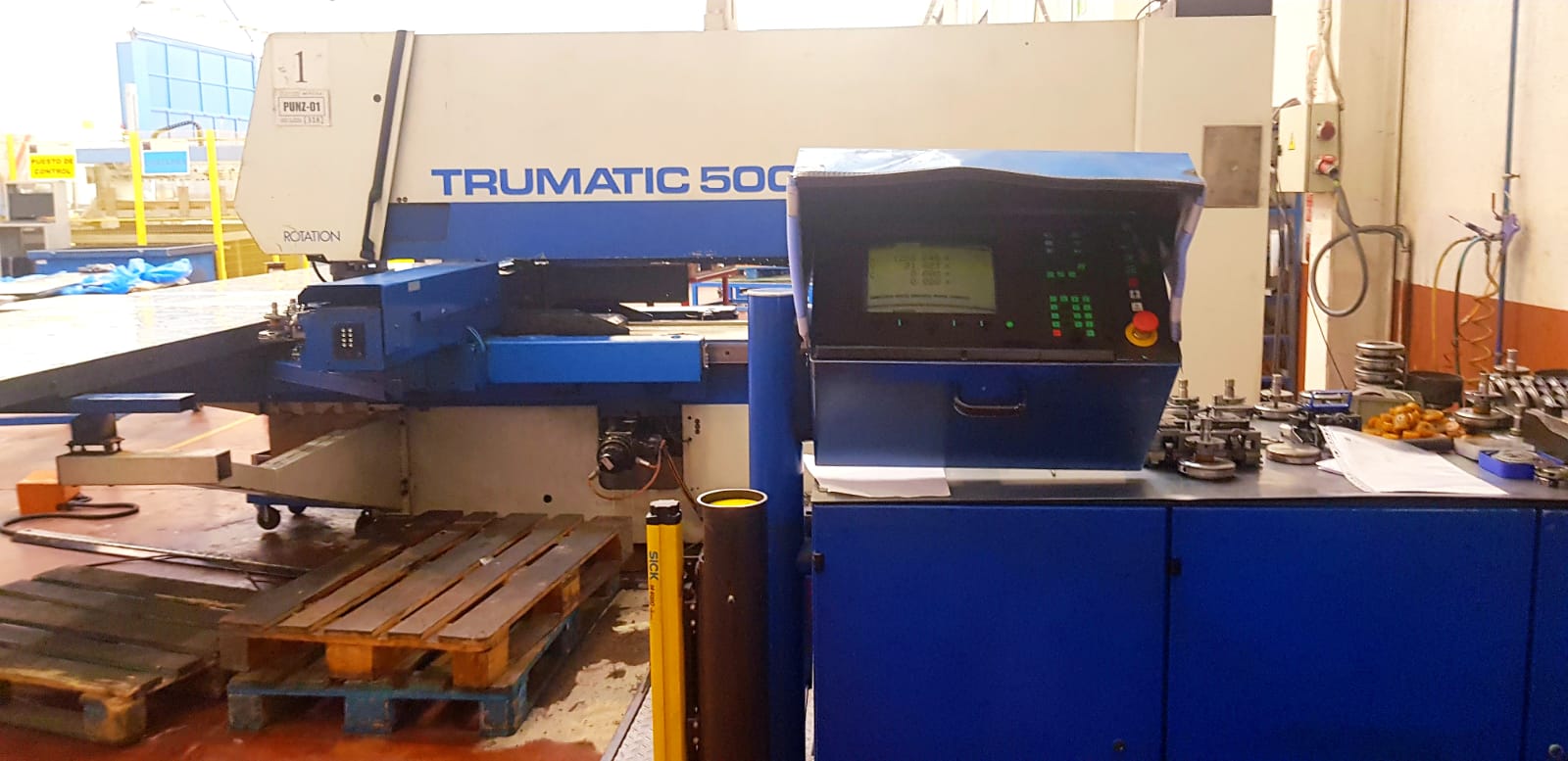 Punzonadora CNC TRUMPF TC 500 R - Oportunidades - Maquinaria - Tecnobisa